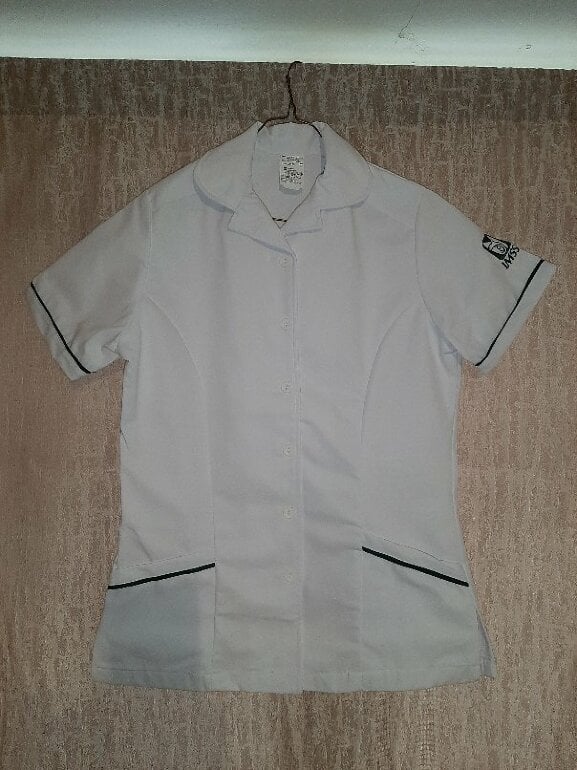 Uniforme enfermeria Imss de Otras marcas de segunda mano - GoTrendier