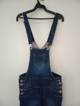 Overol botones coloridos de Otras marcas de segunda mano - GoTrendier