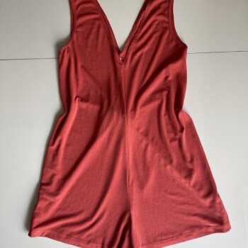 Mono-short color ladrillo de BCBG Max Azria de segunda mano - GoTrendier