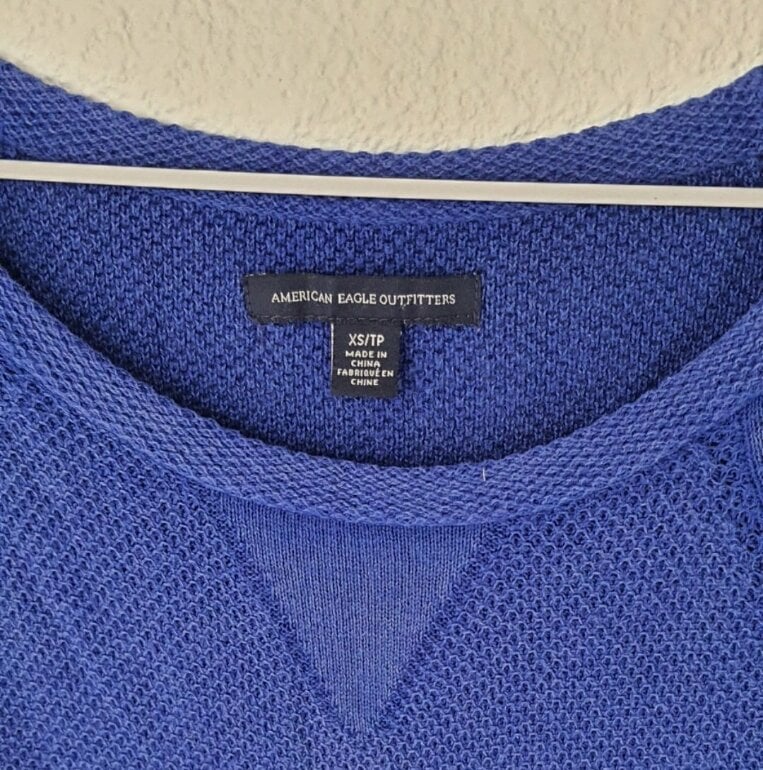 Suéter Azul Rey Largo 💙 de American Eagle Outfitters de segunda mano ...