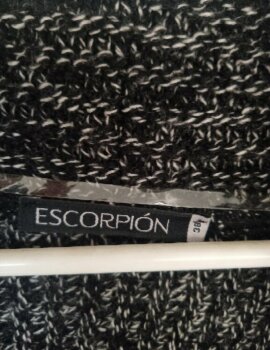 Chaleco tejido. Marca Escorpion T38 de segunda mano - GoTrendier