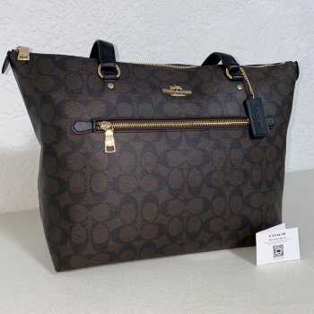 Bolsa Coach nueva original monogram de segunda mano - GoTrendier
