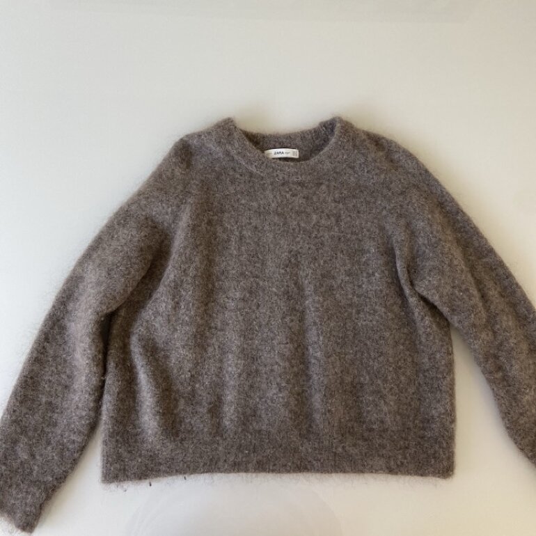 Suéter en color café ZARA de segunda mano - GoTrendier