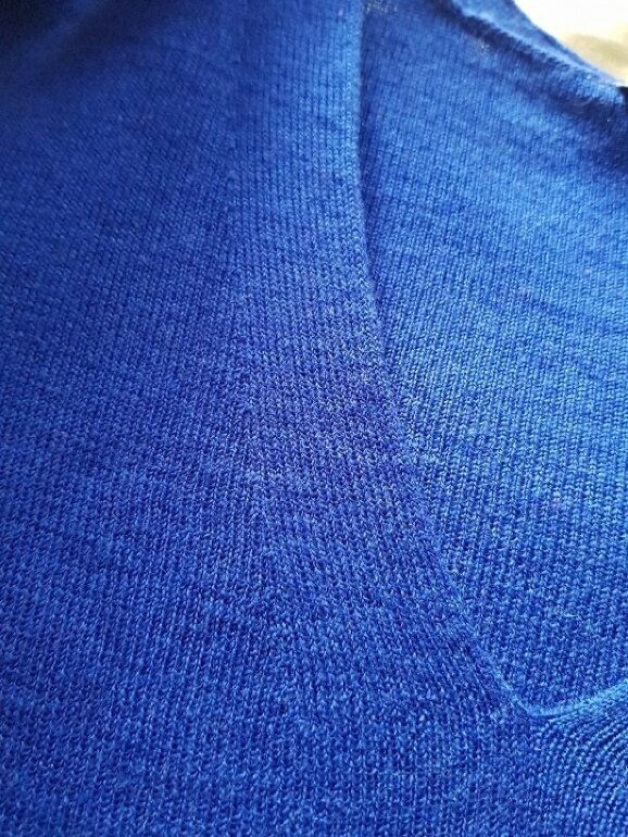 Suéter azul rey de Ann Taylor de segunda mano - GoTrendier