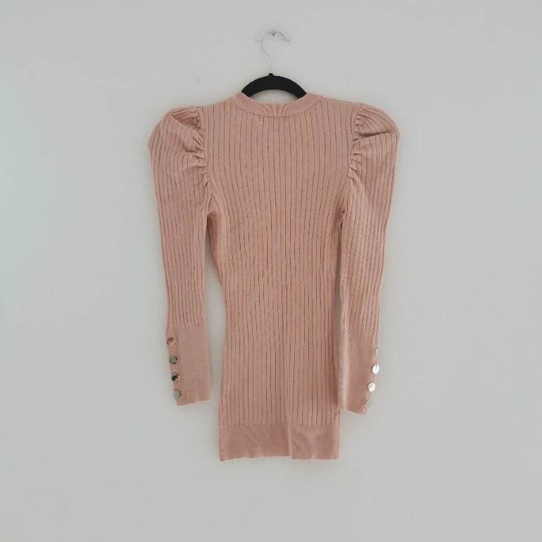 Suéter canale rosa palo de Studio F de segunda mano - GoTrendier