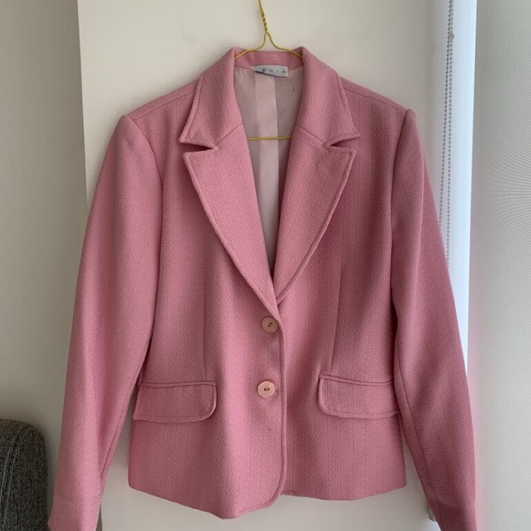 Saco blazer color rosa de Xenia de segunda mano - GoTrendier
