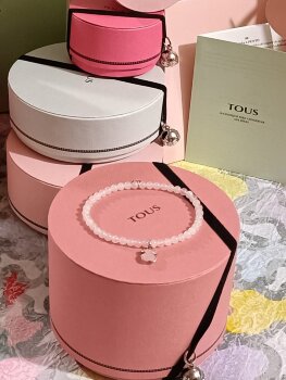 Pulsera de cuarzo rosa y colgante de Tous de segunda mano - GoTrendier