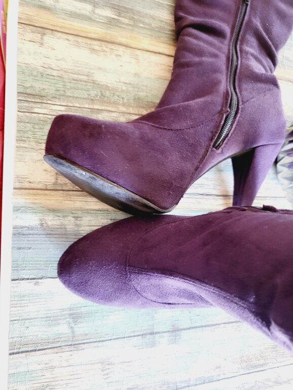 Botas moradas gamuza 3 1/2 y 26 de Zia de segunda mano - GoTrendier