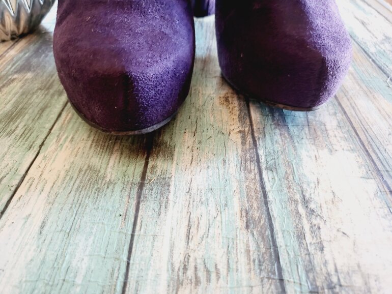 Botas moradas gamuza 3 1/2 y 26 de Zia de segunda mano - GoTrendier