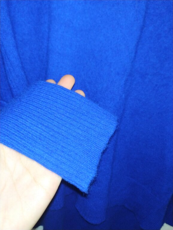 Hermoso suéter color azur rey 💙 de Diane Von Furstenberg de segunda ...