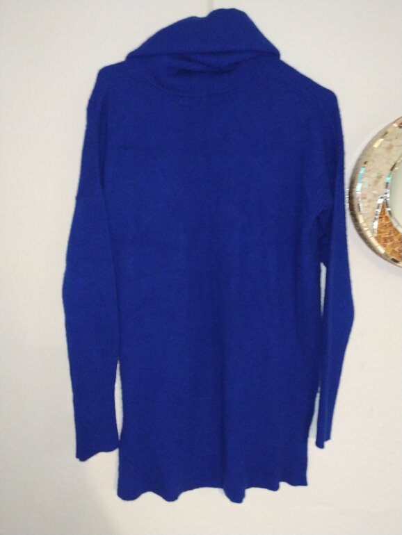 Hermoso suéter color azur rey 💙 de Diane Von Furstenberg de segunda ...