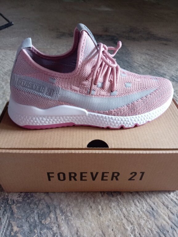 Tennis dama marca forever 21 Num 5 de segunda mano - GoTrendier