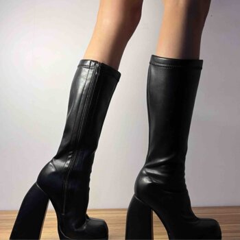 Botas negras tipo Naked Wolf de Otras marcas de segunda mano - GoTrendier