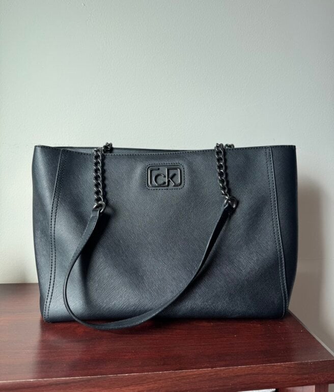 Bolsa negra Calvin Klein de segunda mano - GoTrendier