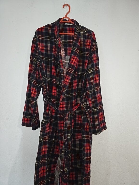 Bata descanso Wash & Wear unitalla de Otras marcas de segunda mano ...