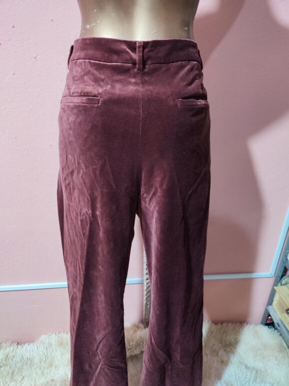 Pantalón recto terciopelo de Banana Republic de segunda mano - GoTrendier