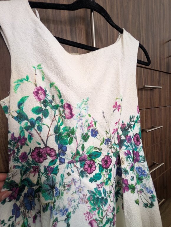 Vestido crema con flores Chester&peck de Chester & Peck de segunda mano ...