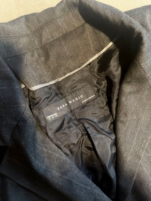 Blazer Zara Basic de segunda mano - GoTrendier