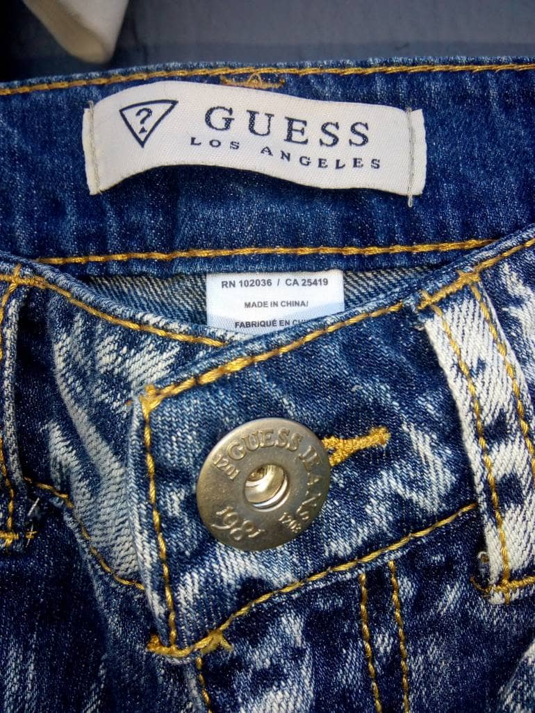 Jeans Guess Los Angeles de segunda mano - GoTrendier