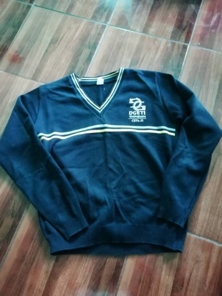 UNIFORME CETIS 77 de Otras marcas de segunda mano - GoTrendier