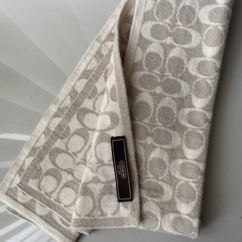 Bufanda pashmina Coach de segunda mano - GoTrendier