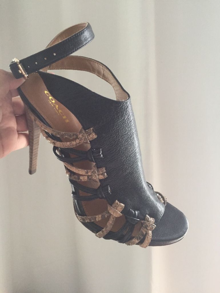 Zapatos Coach negros de segunda mano - GoTrendier